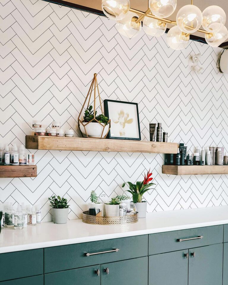 30 Trendy Kitchen Wallpaper Ideas for a Fresh New Look - Addicted To ...