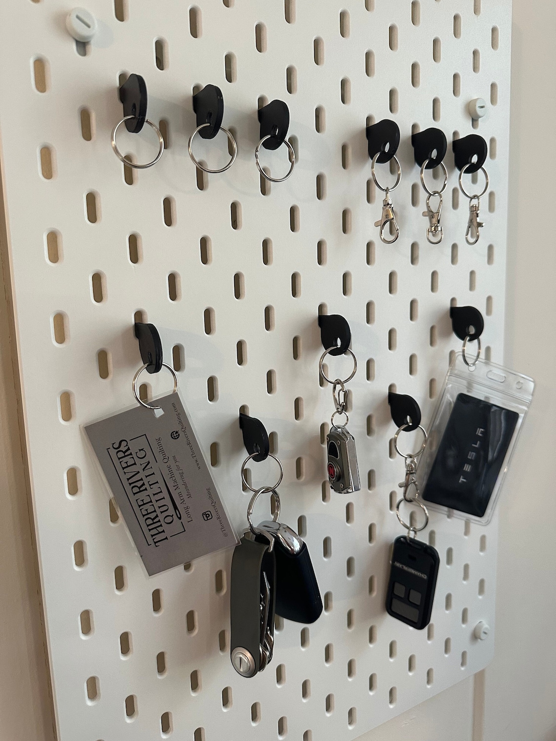 19 Entryway Key Holder Ideas to Keep Your Home Organized - Addicted To ...