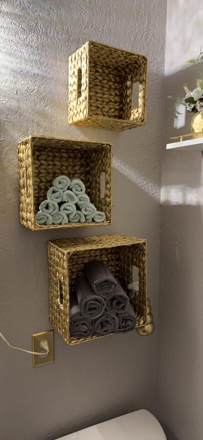 14 Clever Over the Toilet Storage Ideas to Maximize Space - Addicted To ...