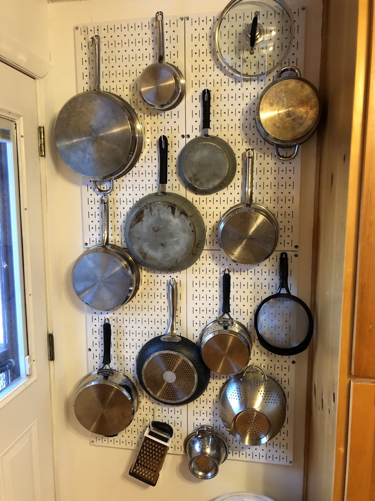 19 Clever Pot and Pan Storage Ideas for an Organized Kitchen - Addicted ...