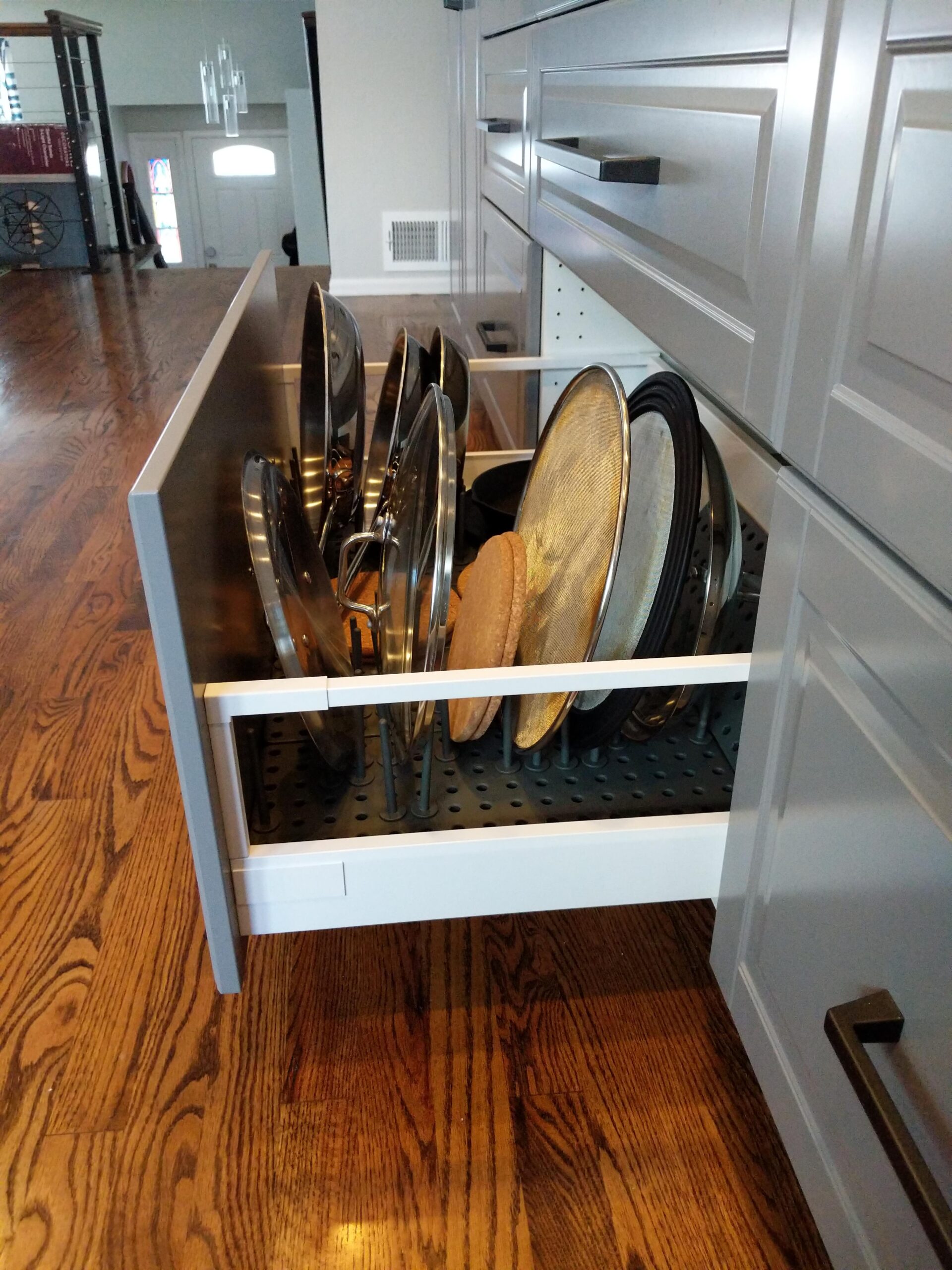 19 Clever Pot and Pan Storage Ideas for an Organized Kitchen - Addicted ...