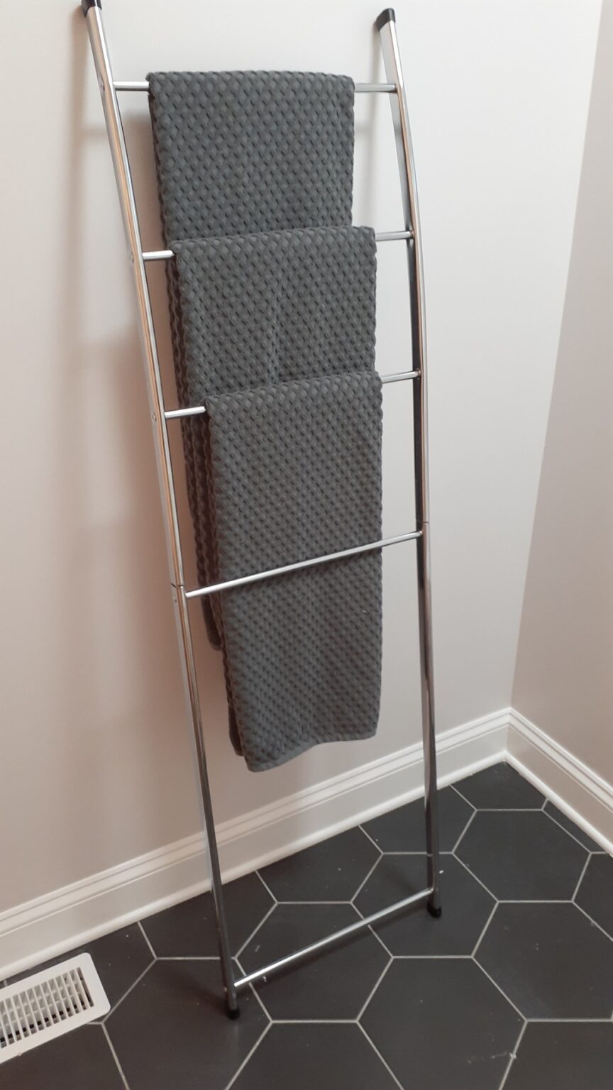 25 Stylish Bathroom Towel Rack Ideas to Enhance Your Space - Addicted ...