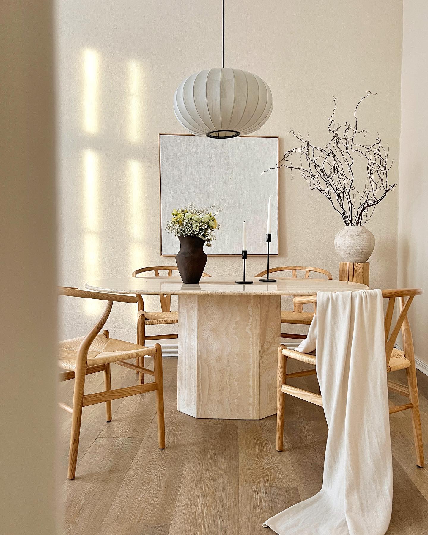 30 Gorgeous Dining Room Lighting Over Table Ideas - Addicted To ...