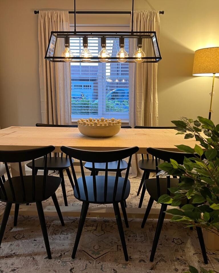 30 Gorgeous Dining Room Lighting Over Table Ideas - Addicted To ...