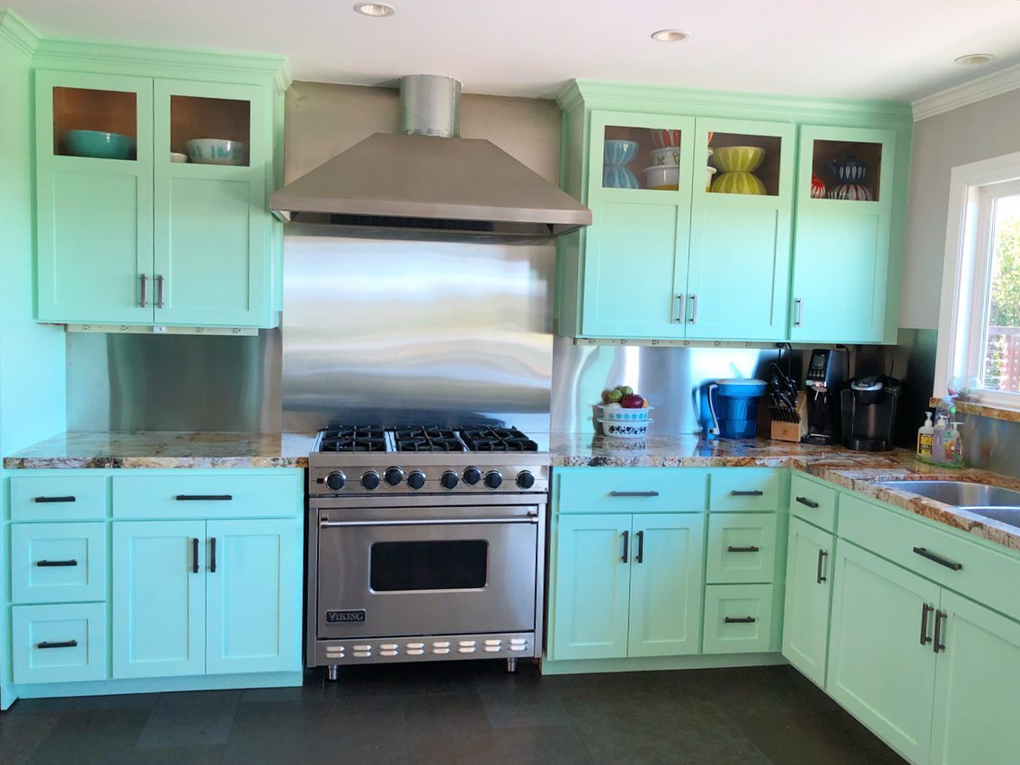 20 Stunning Kitchen Cabinet Color Ideas to Try This Year - Addicted To ...