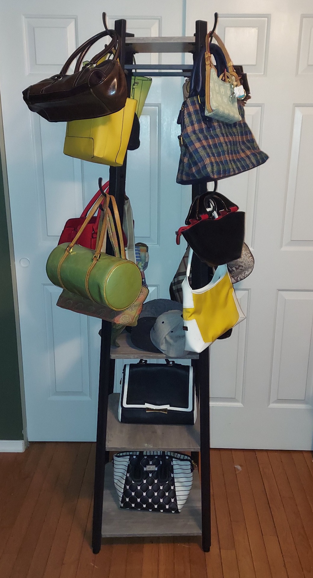 21 Clever Purse Storage Ideas for Small Spaces - Addicted To Organization