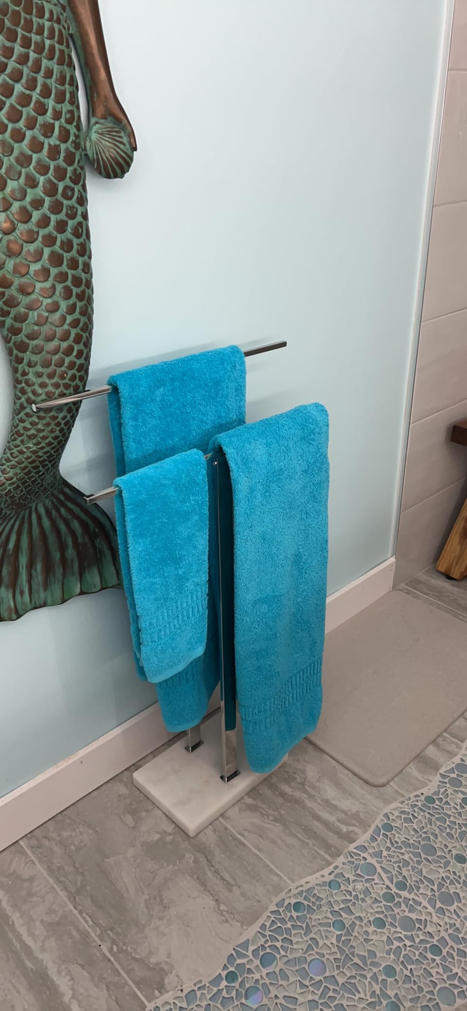 25 Stylish Bathroom Towel Rack Ideas to Enhance Your Space - Addicted ...