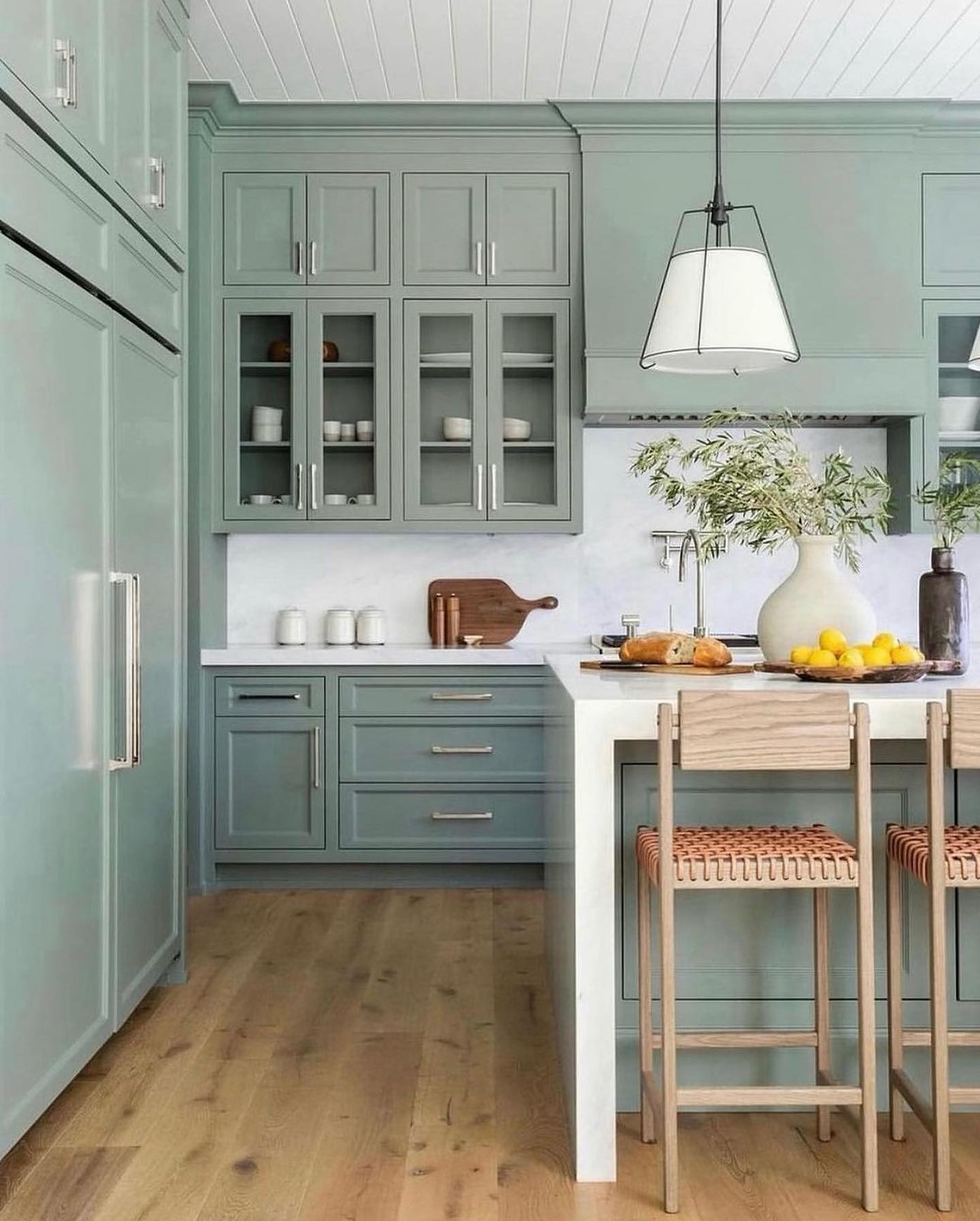 20 Stunning Kitchen Cabinet Color Ideas to Try This Year - Addicted To ...