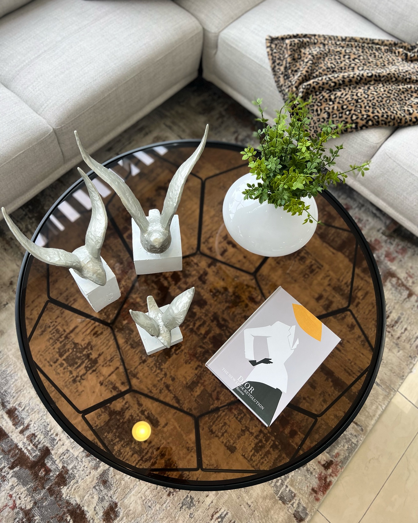 32 Trendy Coffee Table Decor Ideas for Your Living Room - Addicted To ...