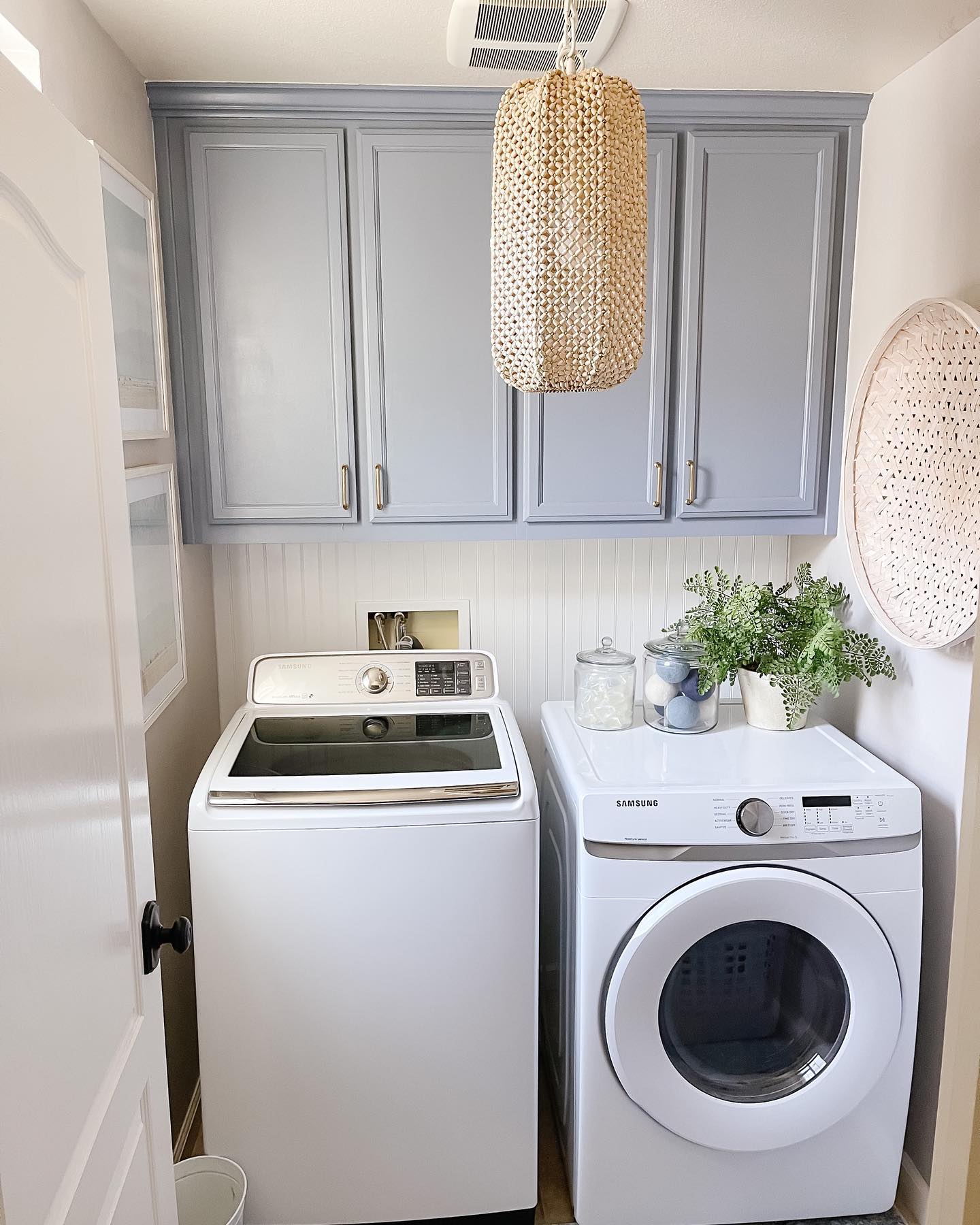 44 Smart Small Laundry Room Ideas to Elevate Your Space - Addicted To ...