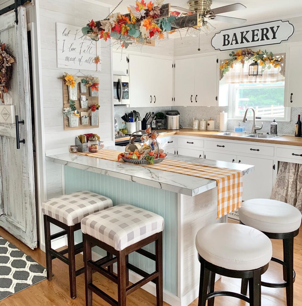 47 Inspiring Fall Kitchen Decor Ideas to Try This Season - Addicted To ...