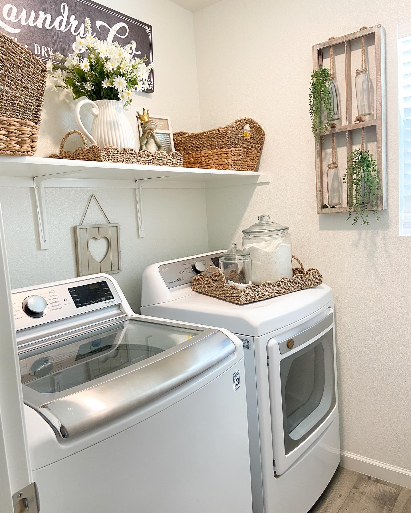 44 Smart Small Laundry Room Ideas to Elevate Your Space - Addicted To ...