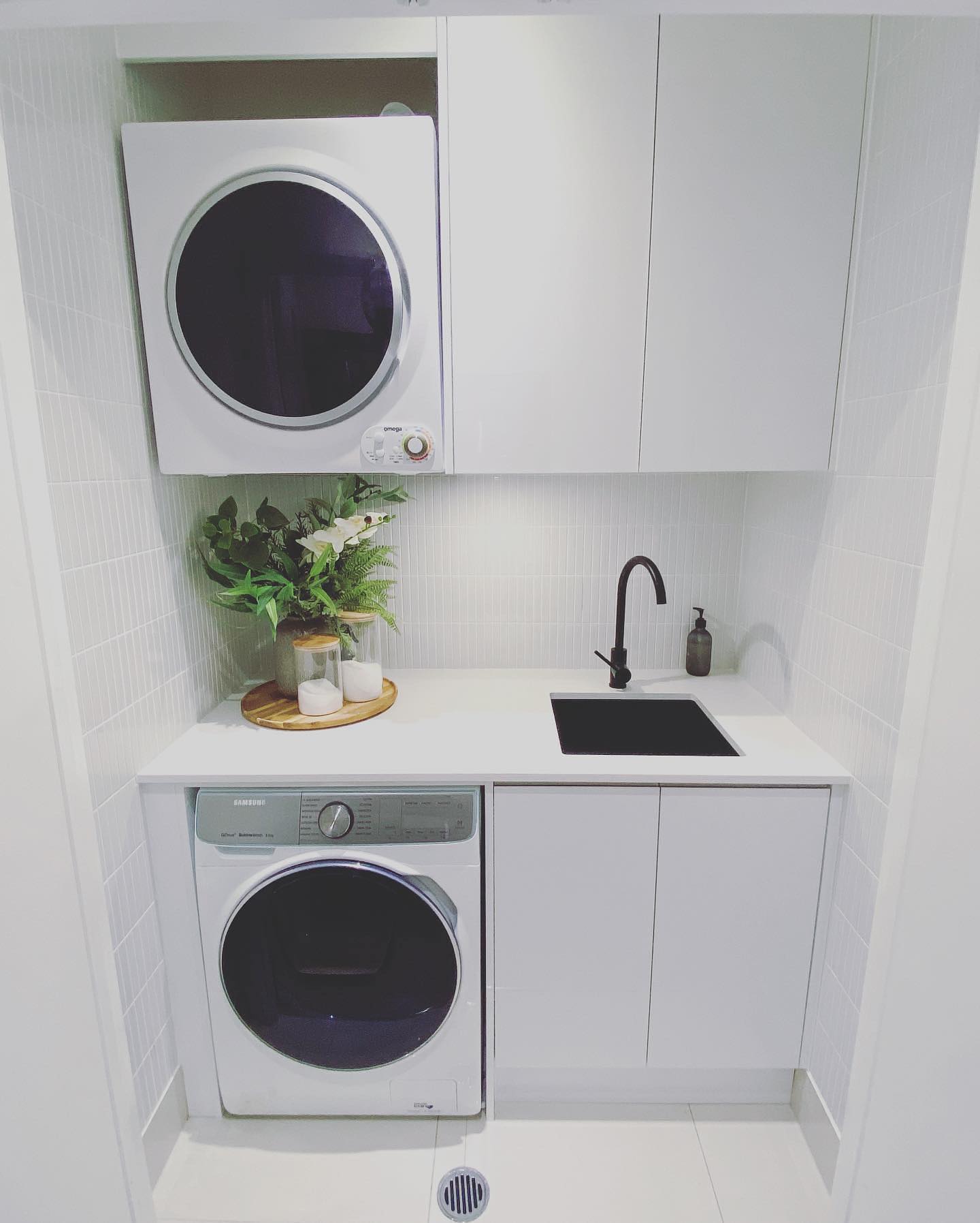 44 Smart Small Laundry Room Ideas to Elevate Your Space - Addicted To ...