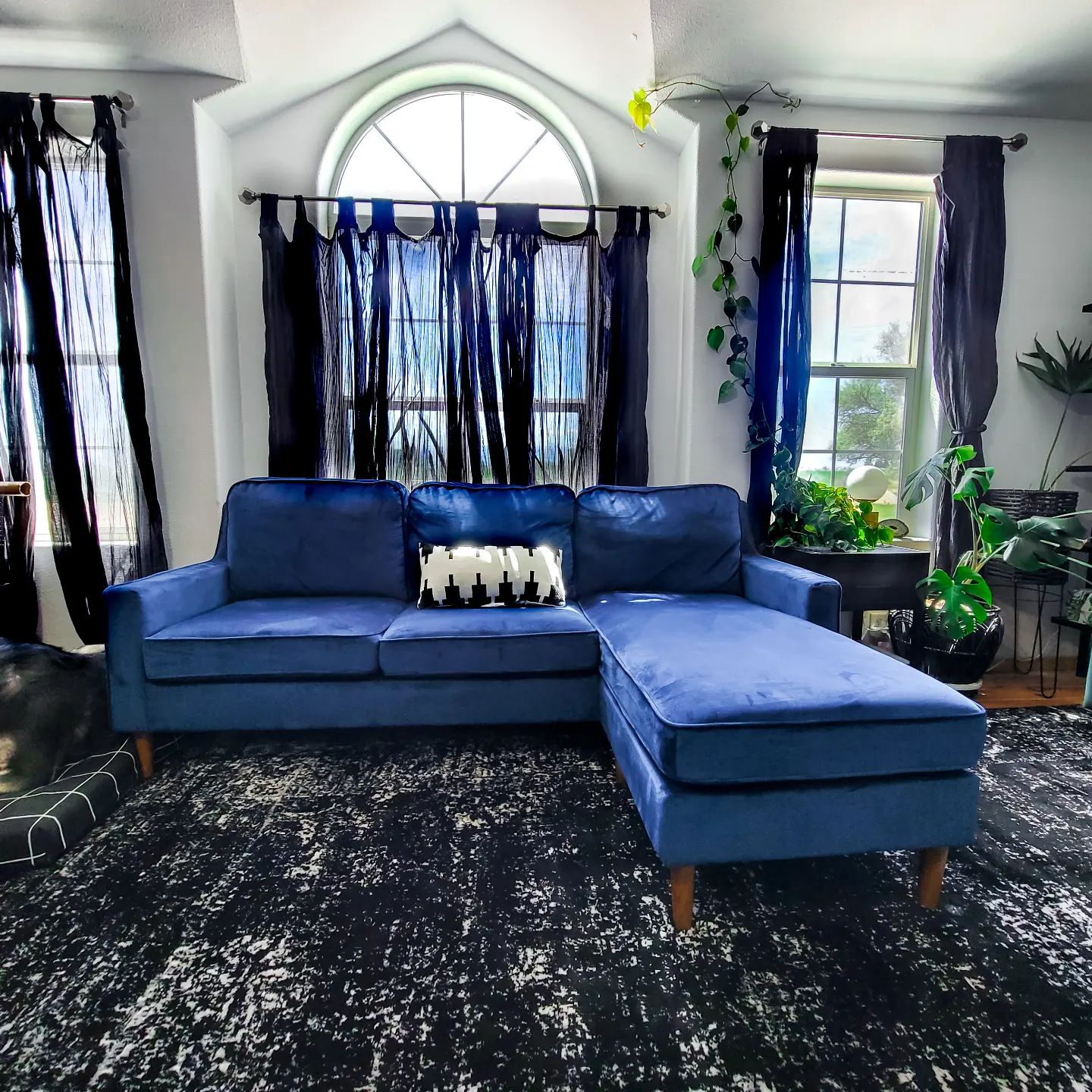 41 Beautiful Blue Couch Living Room Ideas to Try - Addicted To Organization